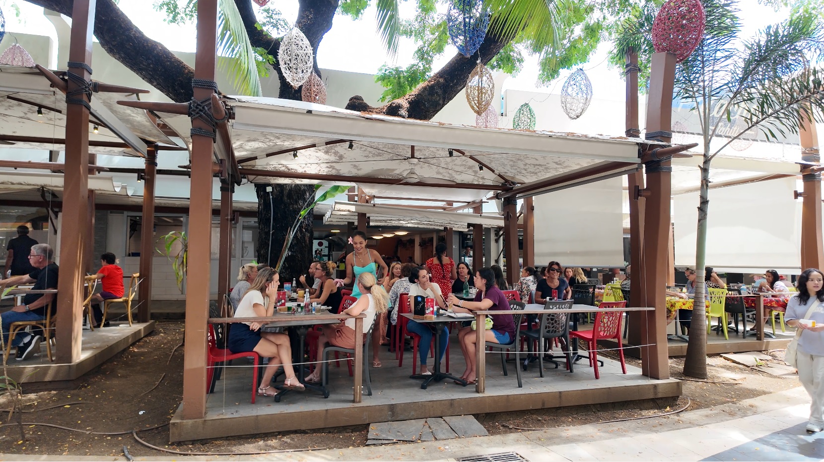 Le Yummy Restaurant in Papeete - Practical Tahiti