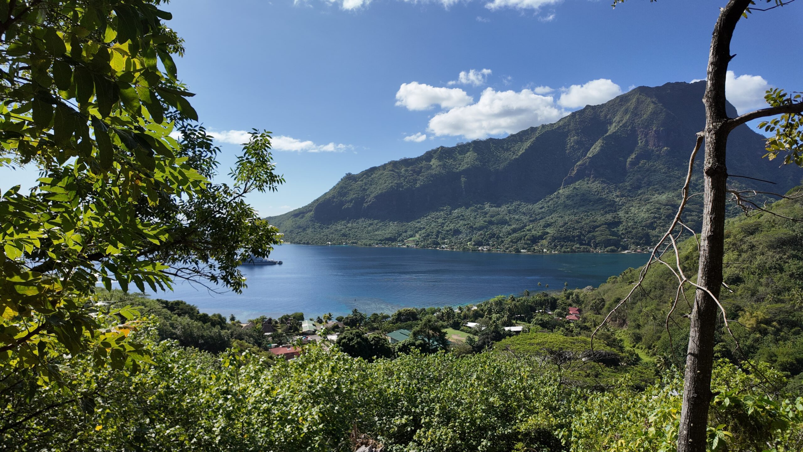 The Magic Mountain Hike in Moorea - Practical Tahiti